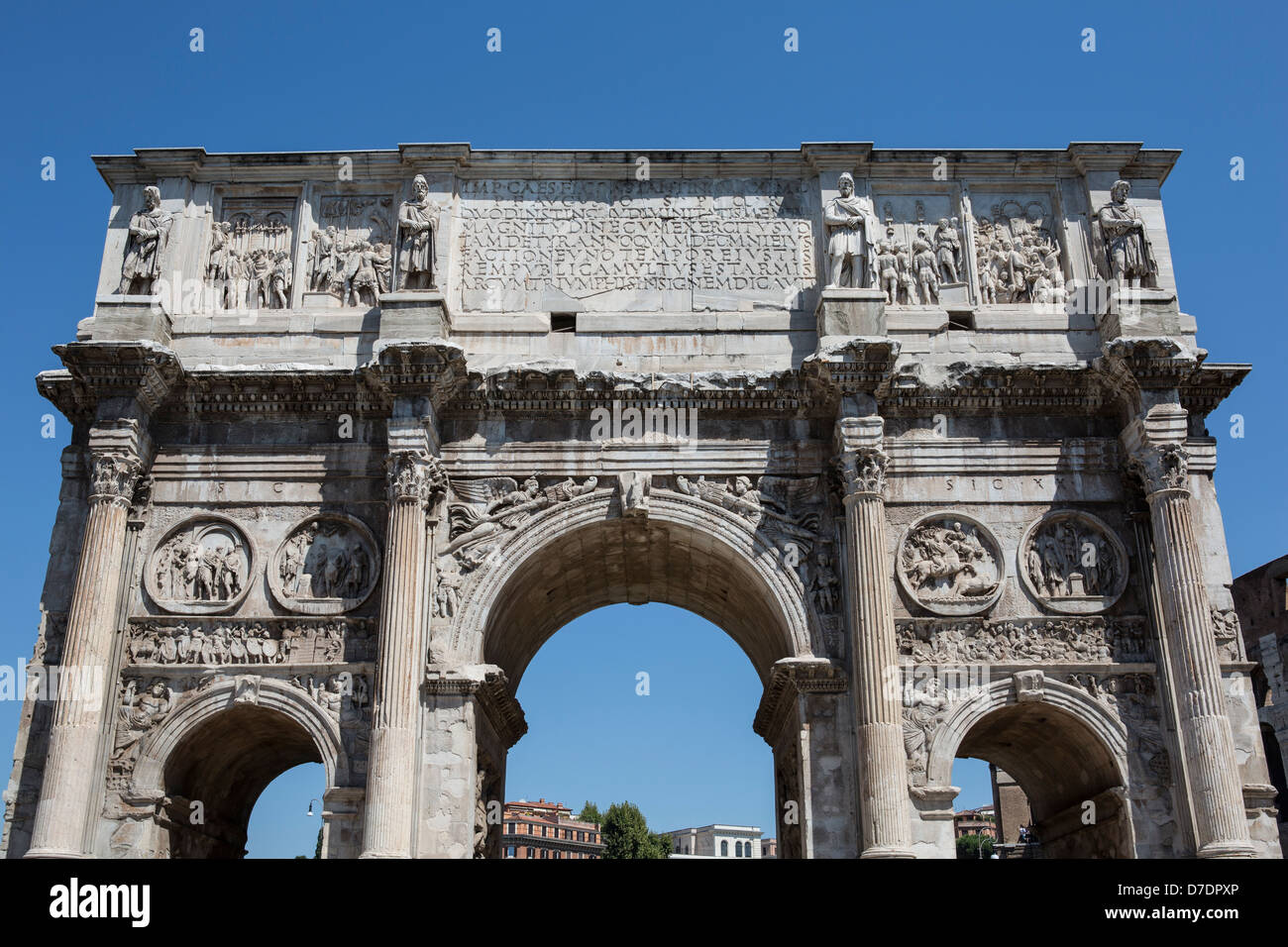 Rome roman gate hi-res stock photography and images - Alamy