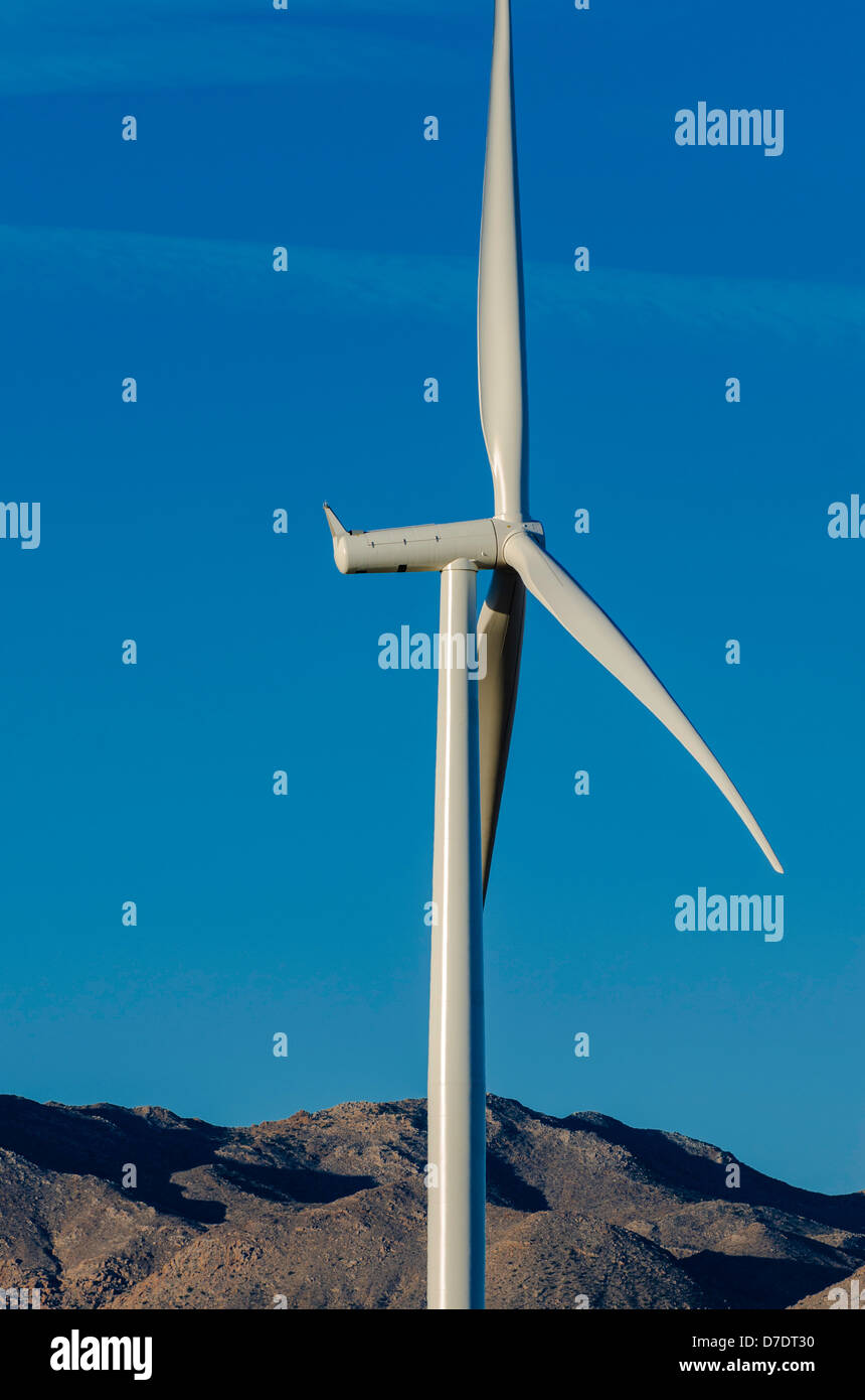 Facing into wind hi-res stock photography and images - Alamy