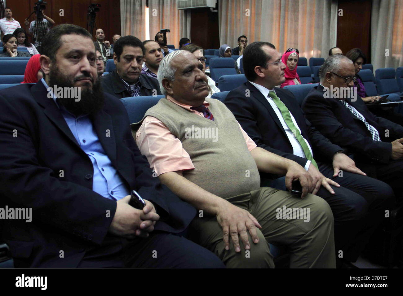 Sharaf essam hi-res stock photography and images - Alamy