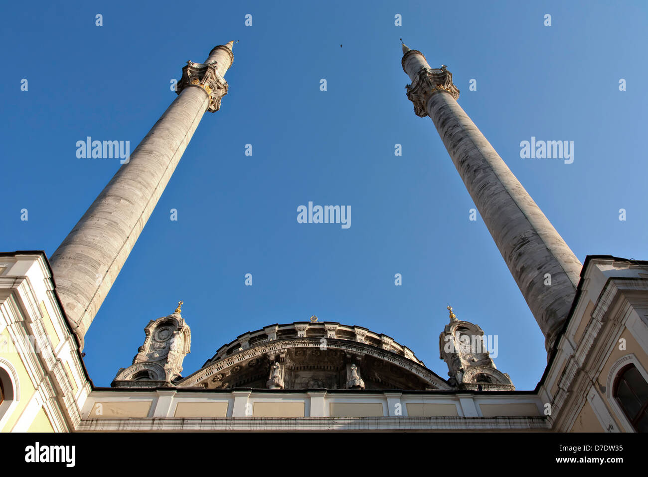 Ortakoy Mosque, Ortakoy, Istanbul Stock Photo - Alamy