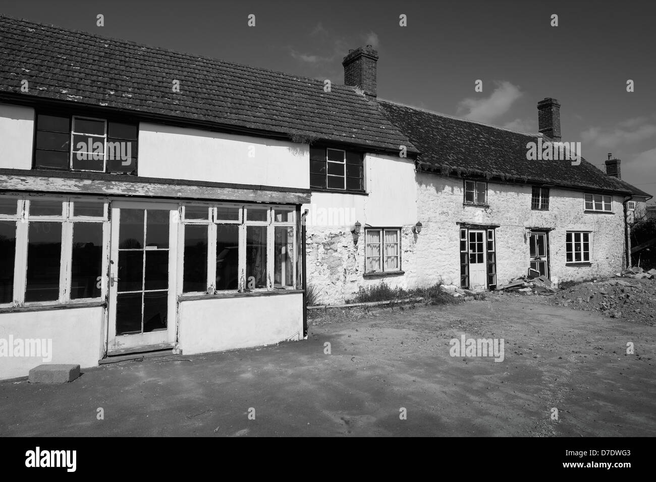 Defunct building hi-res stock photography and images - Alamy