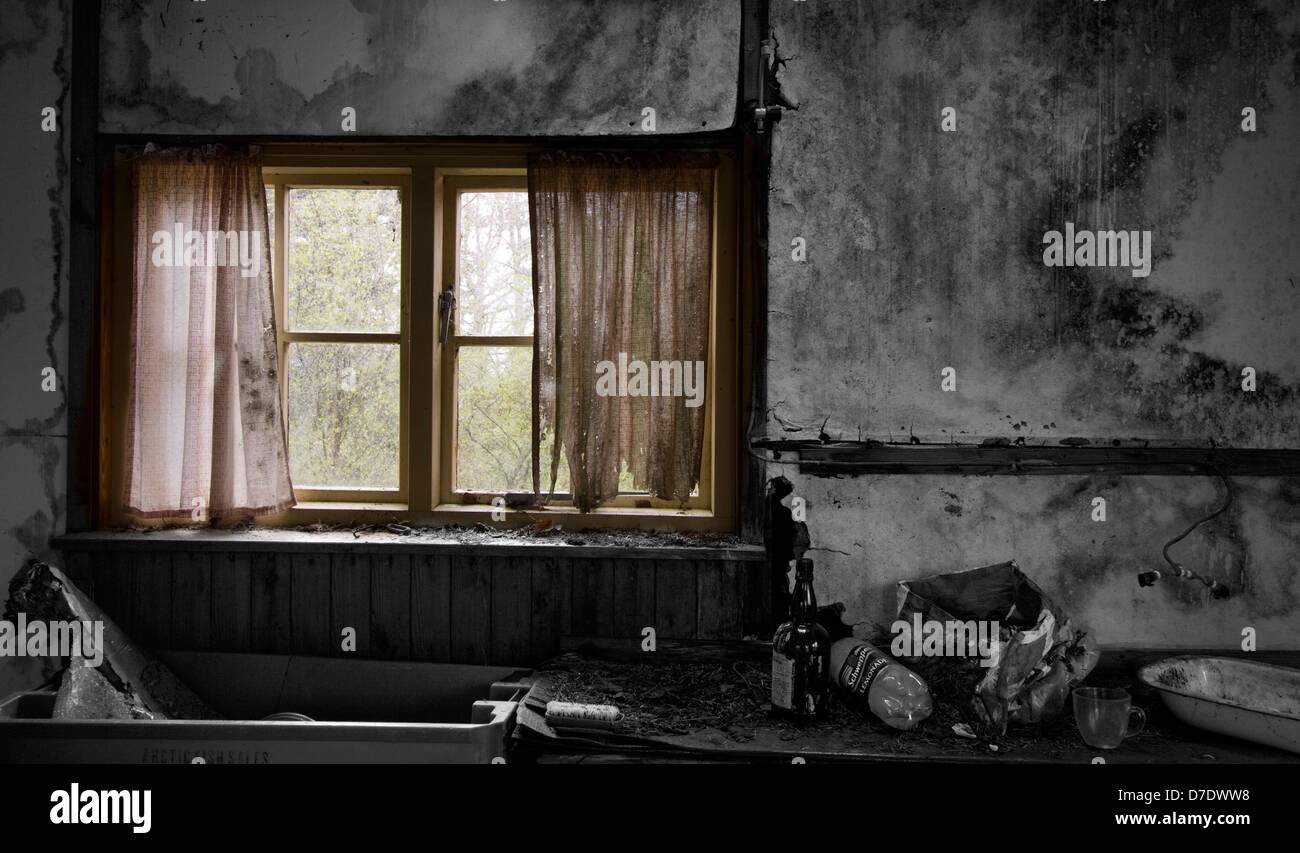 Grotty sink hi-res stock photography and images - Alamy