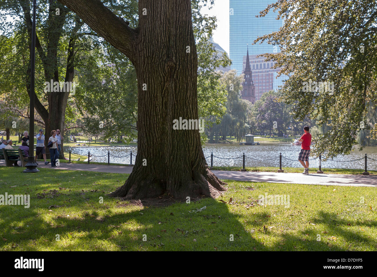 People stroll through the natural setting of Boston Public Garden Stock ...