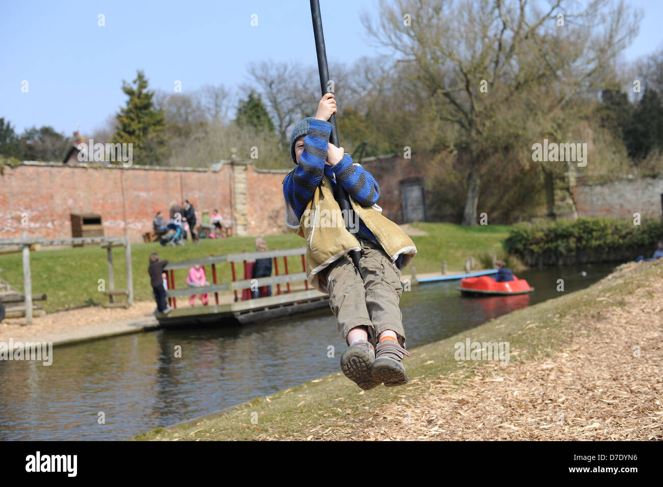 Zipwire uk hi-res stock photography and images - Alamy