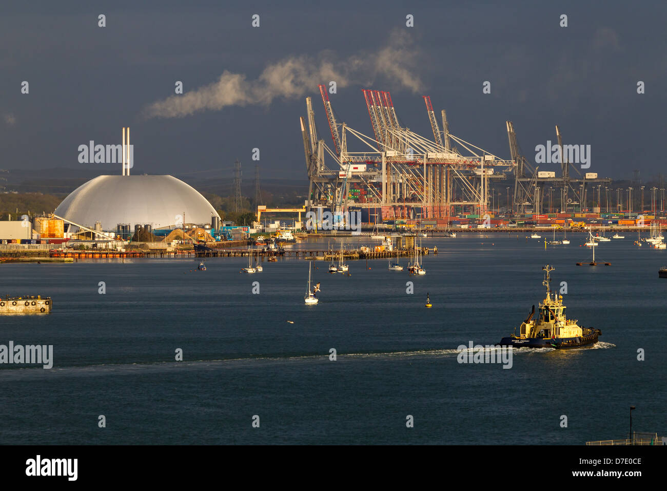 Veolia Waste High Resolution Stock Photography and Images - Alamy