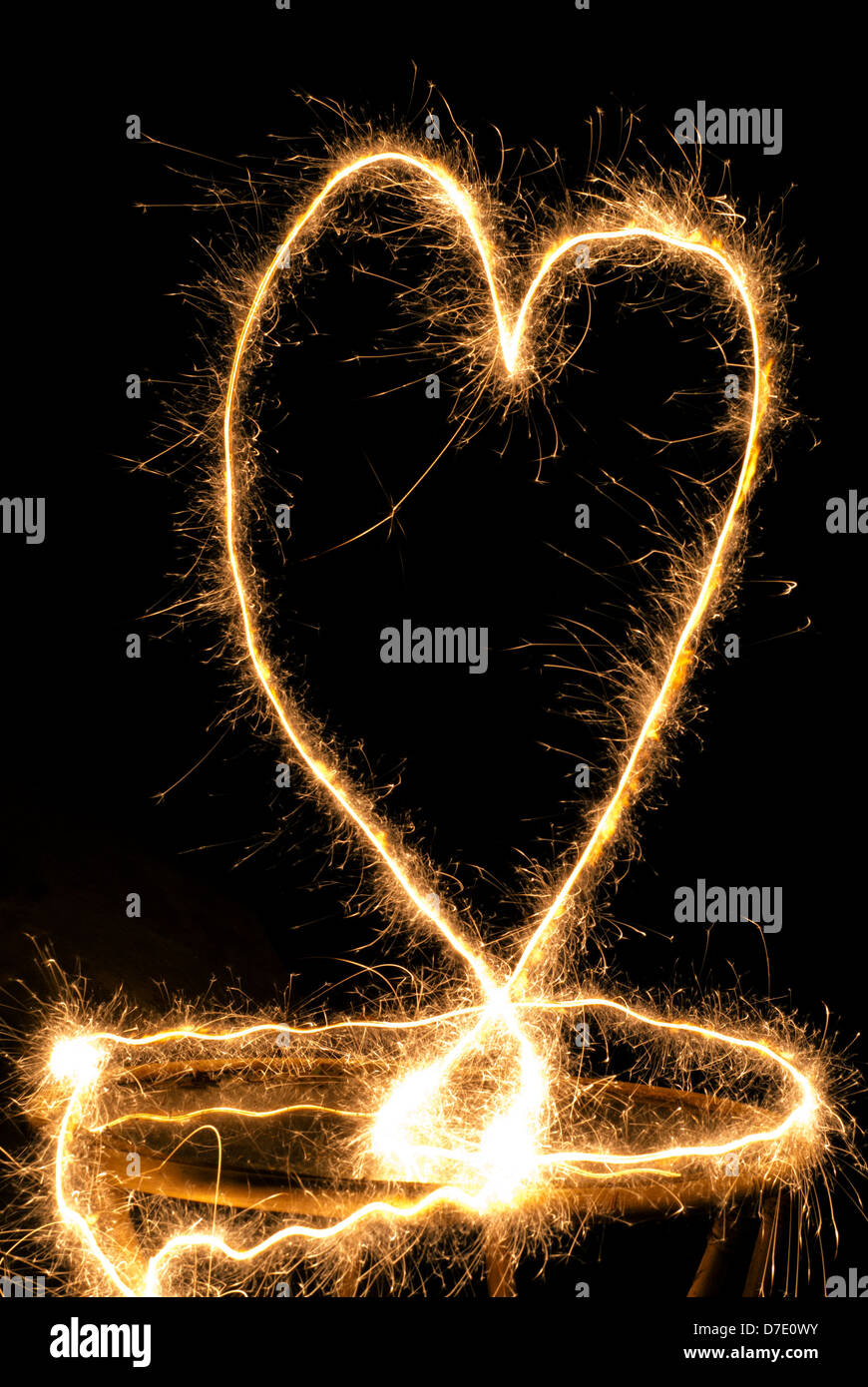Sparkle heart hi-res stock photography and images - Alamy