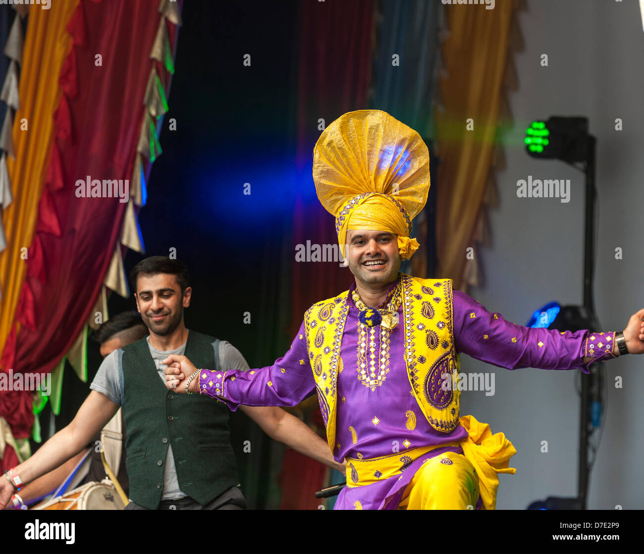 Punjabi Dancing High Resolution Stock Photography and Images - Alamy