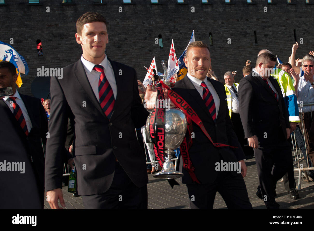 Cardiff, UK. Sunday 05 May 2013 Pictured L-R: Team captain Mark Hudson ...