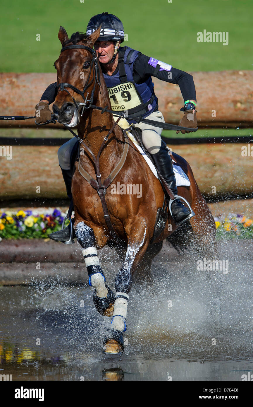 Water jump badminton hi-res stock photography and images - Alamy