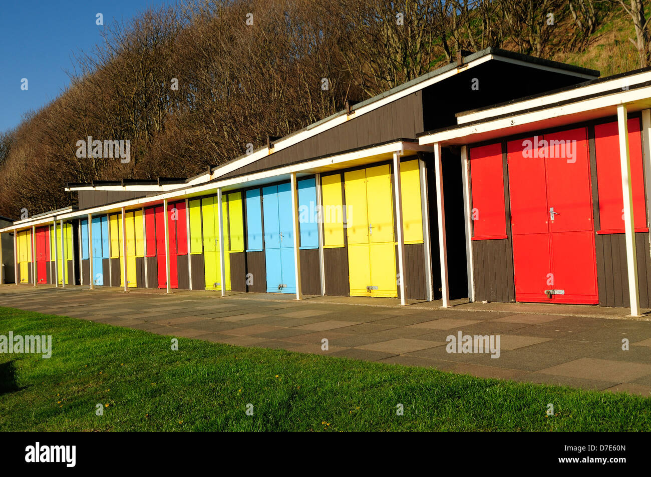 Filey beach huts hi-res stock photography and images - Alamy