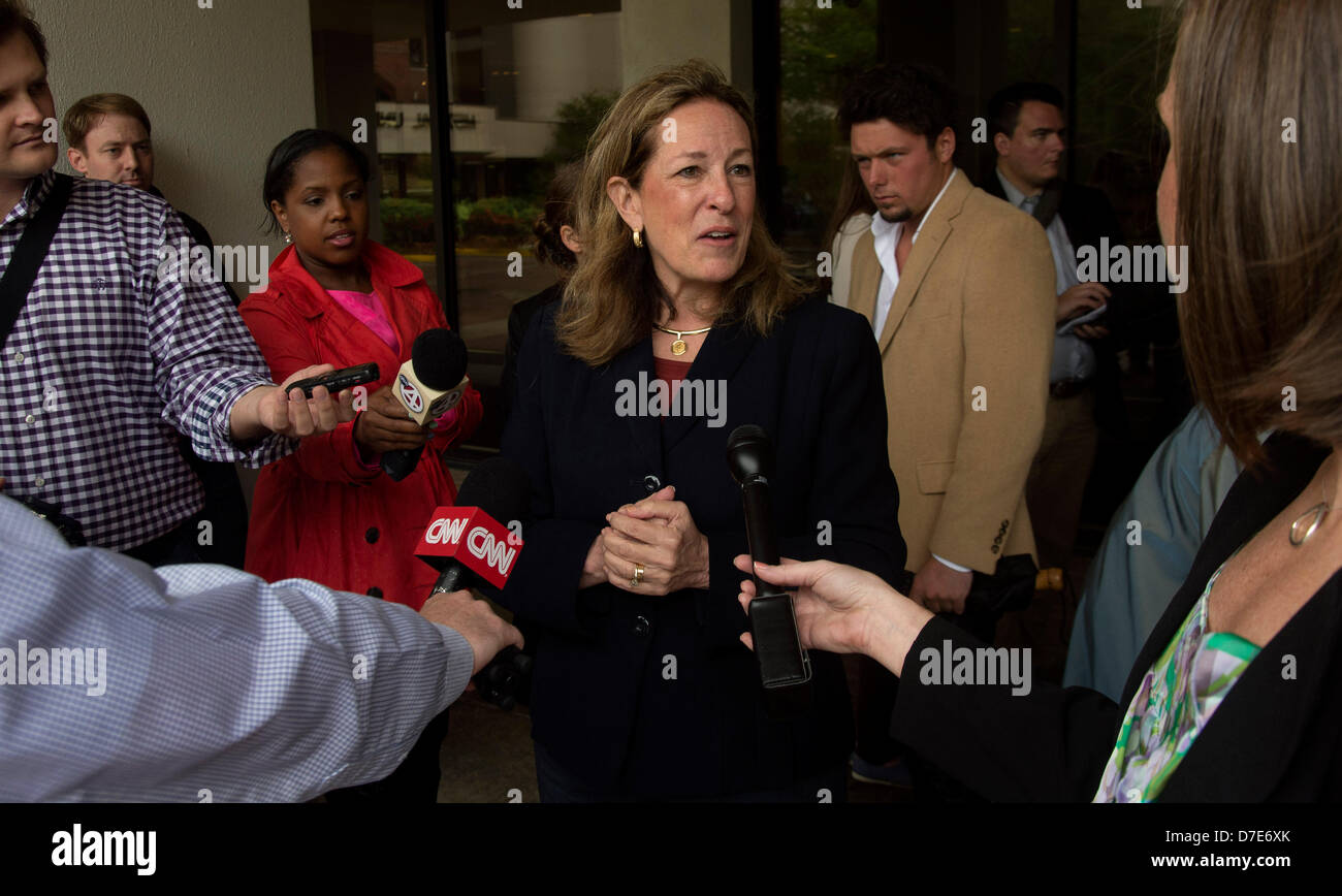 Charleston, South Carolina, USA. 5th May 2013. ELIZABETH COLBERT BUSCH ...