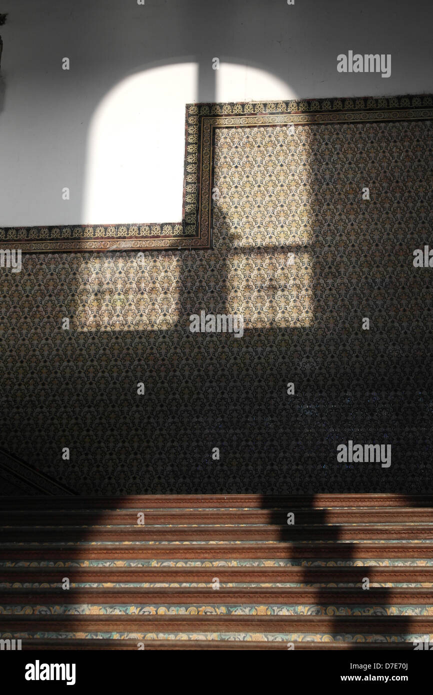 Shadows of the steps hi-res stock photography and images - Alamy