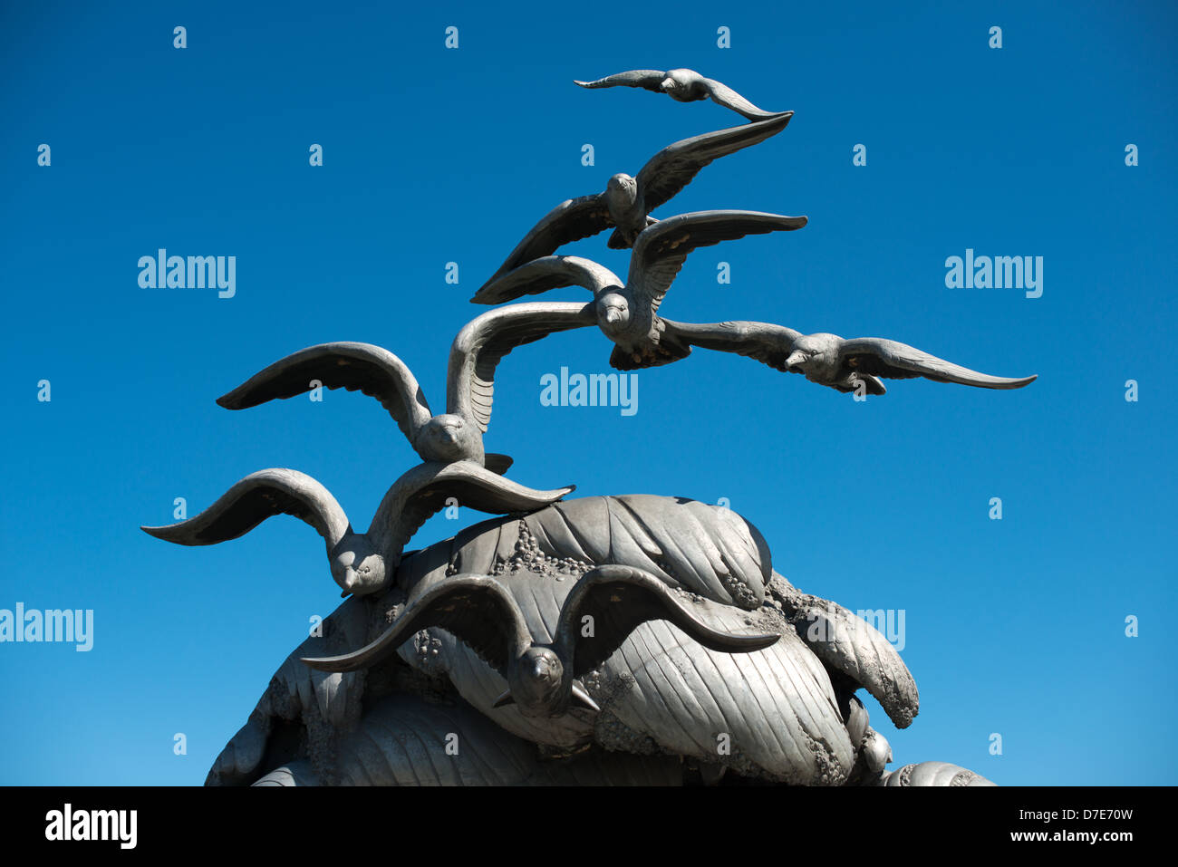 Navy-Marine Memorial Waves And Gulls Sculpture Washington DC ...