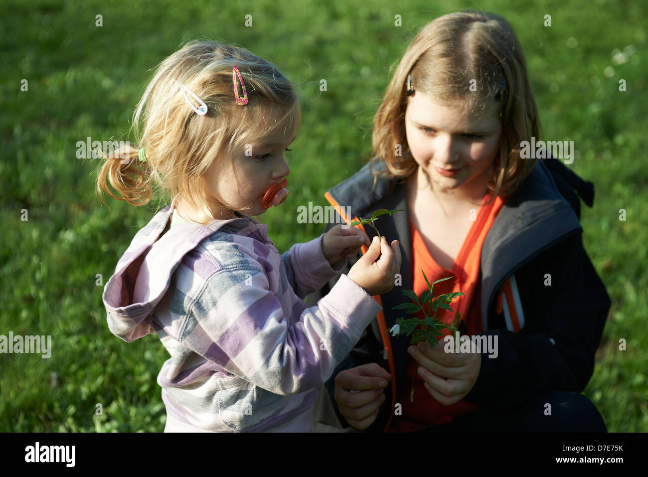 Girls female kid kids child children hi-res stock photography and ...