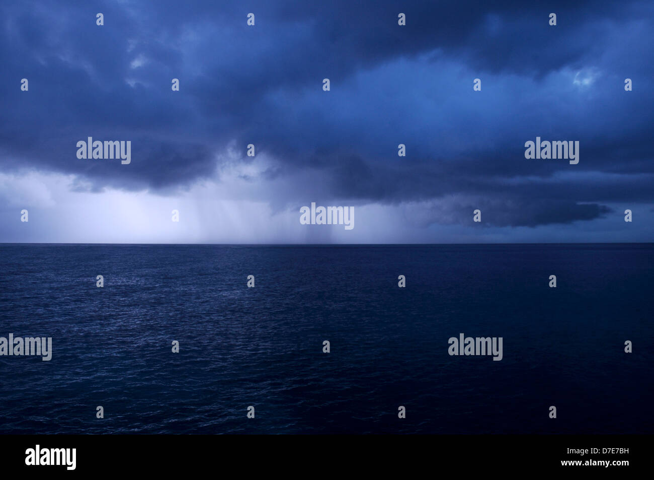 Squalls hi-res stock photography and images - Alamy