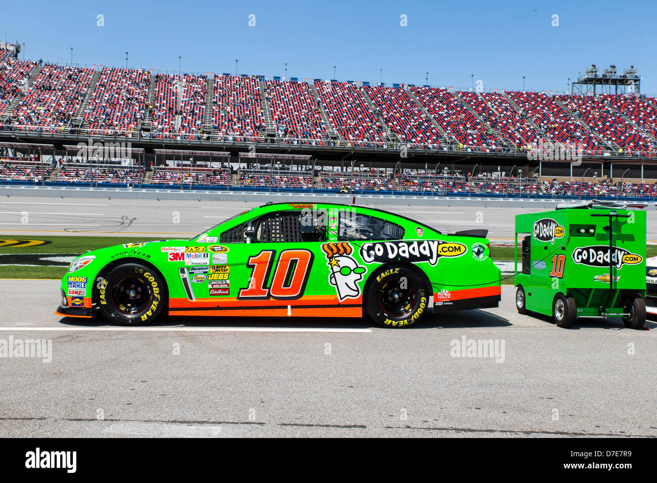 Godaddy hi-res stock photography and images - Alamy