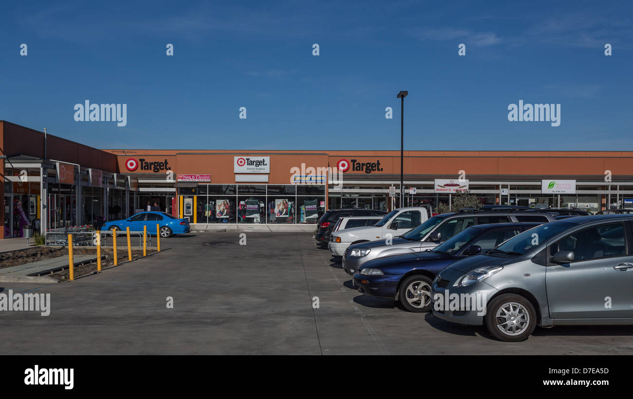 Shopping centre car park hi-res stock photography and images - Alamy