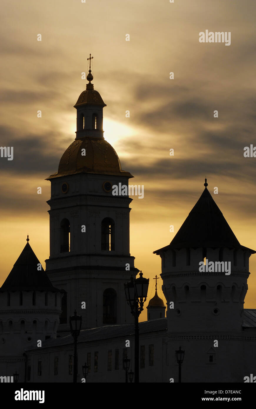 Golden domes and crosses of an orthodox temple in the evening sky ...