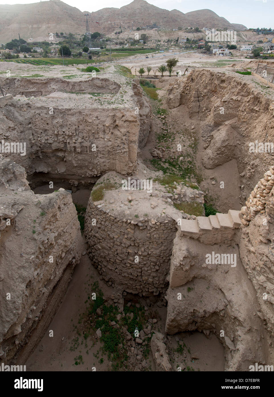 The Neolithic Tower at Tel es-Sultan, Jerico Stock Photo - Alamy