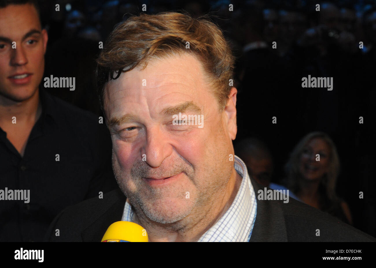 Heavyweight bout hi-res stock photography and images - Alamy