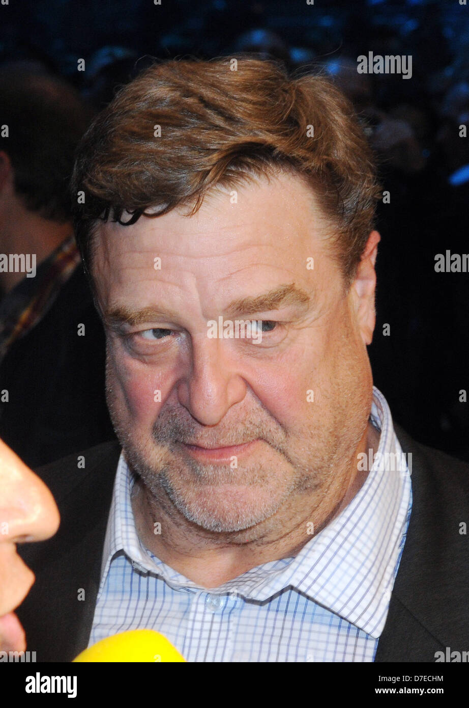 US actor John Goodman is interviewed brfore the heavyweight bout ...