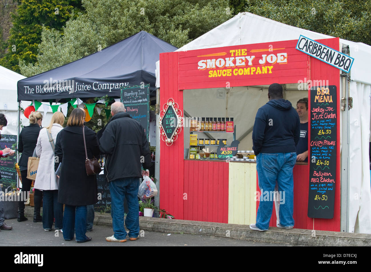 Food stalls festival hi-res stock photography and images - Alamy