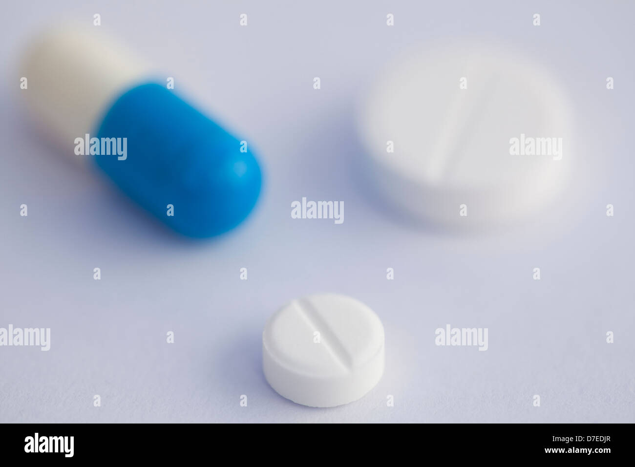 tablets and pills Stock Photo - Alamy