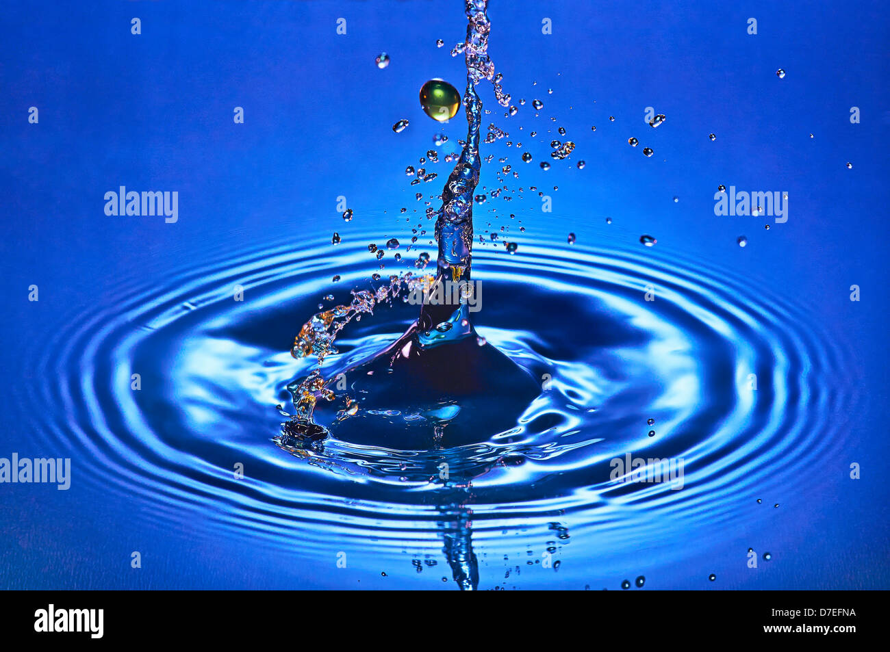 Fluid dance hi-res stock photography and images - Alamy