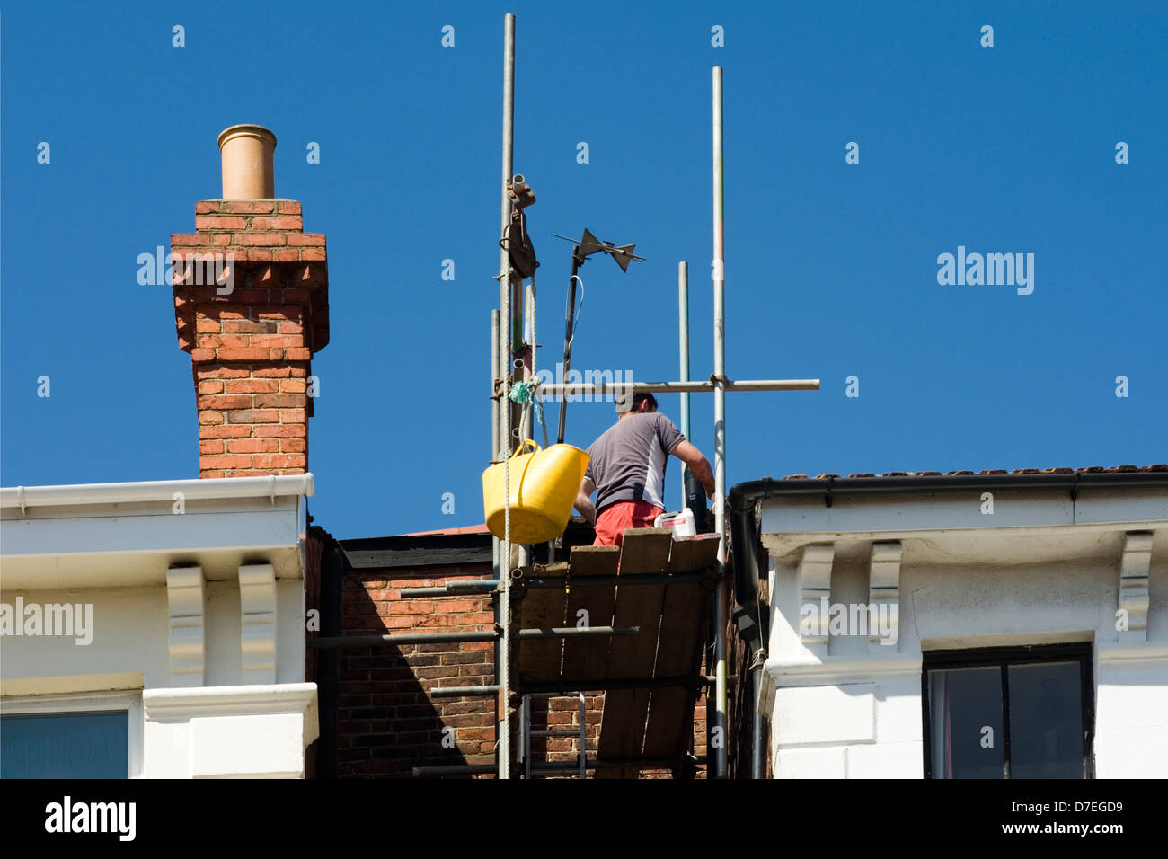 Scaffolding roof hi-res stock photography and images - Alamy