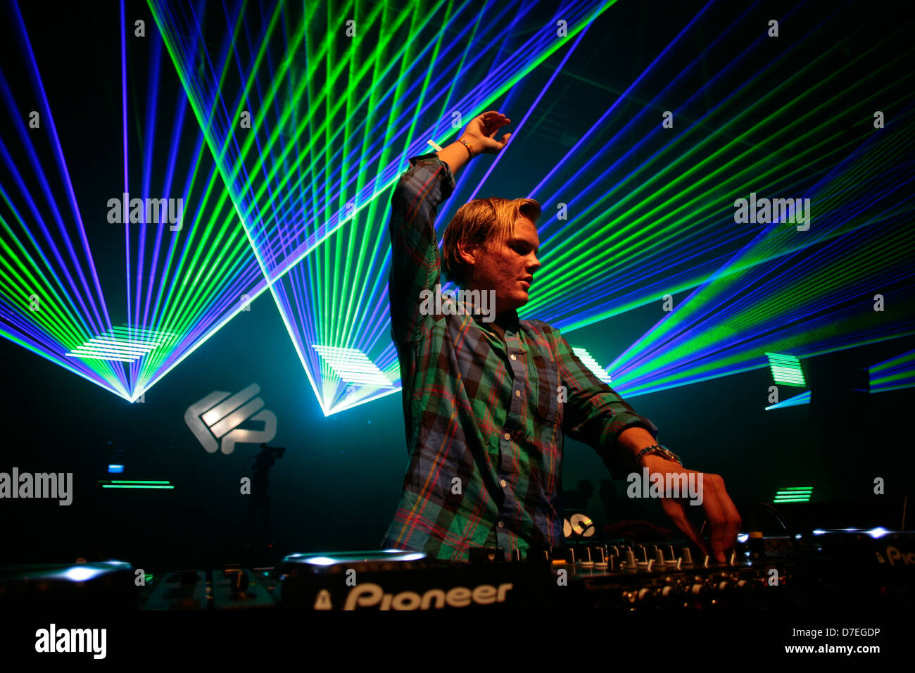 Avicii hi-res stock photography and images - Alamy