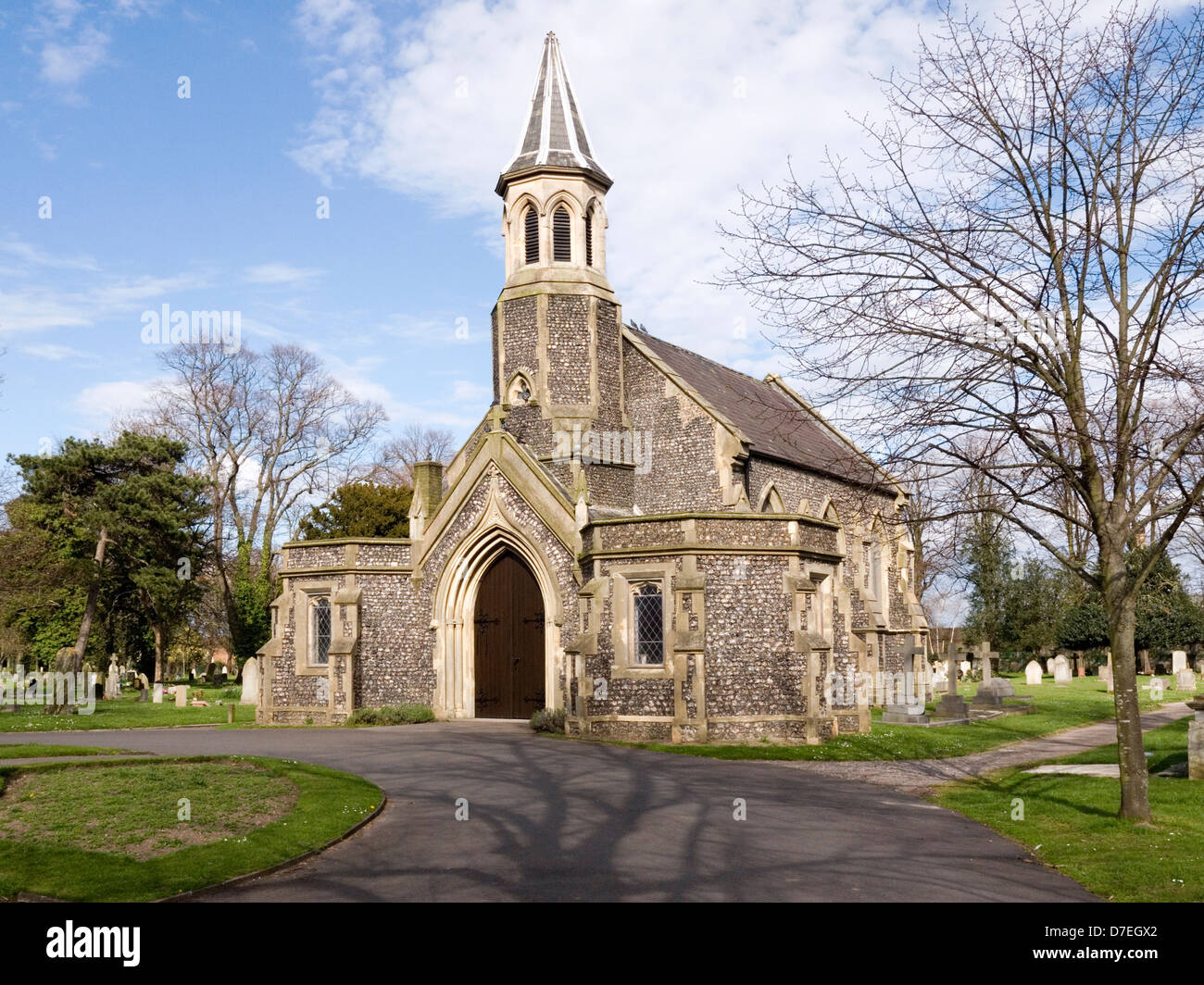 small chapel located in a graveyard Stock Photo - Alamy