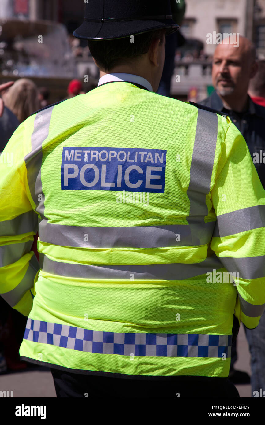 Yellow jacket policeman hi-res stock photography and images - Alamy