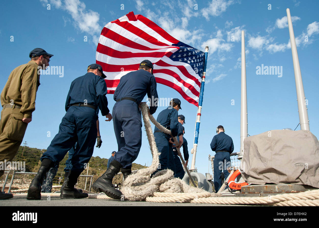 Uss barry hi-res stock photography and images - Alamy