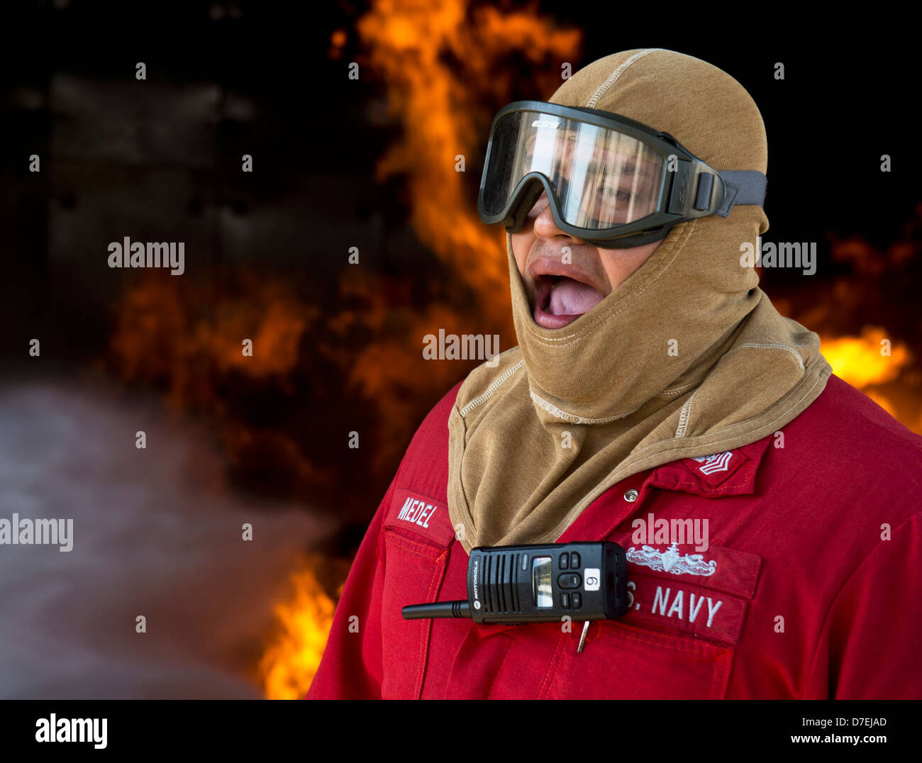 Sailors learn shipboard firefighting Stock Photo - Alamy