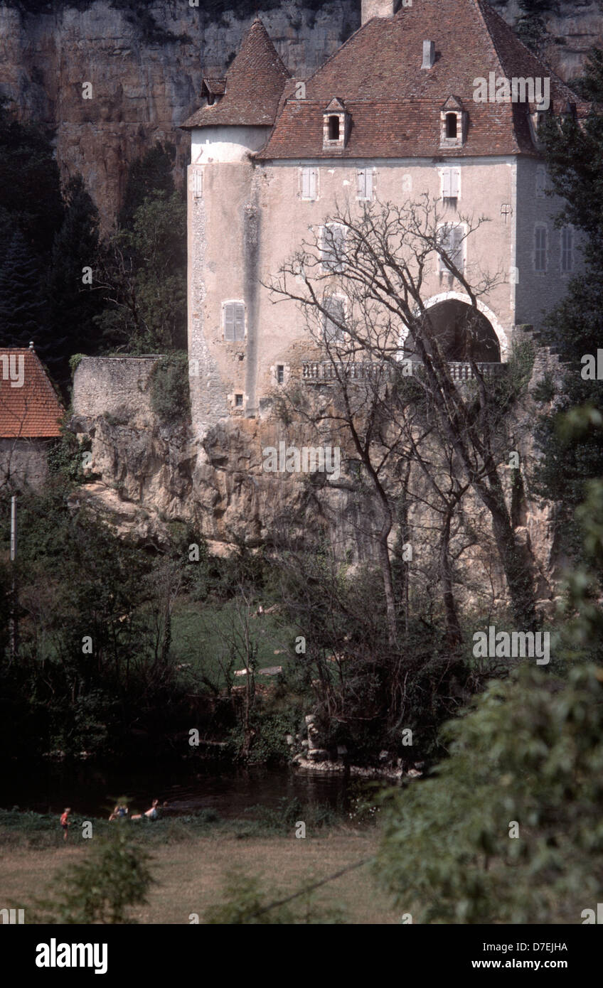 Small chateau over river Cele, Cabrerets, France Stock Photo - Alamy