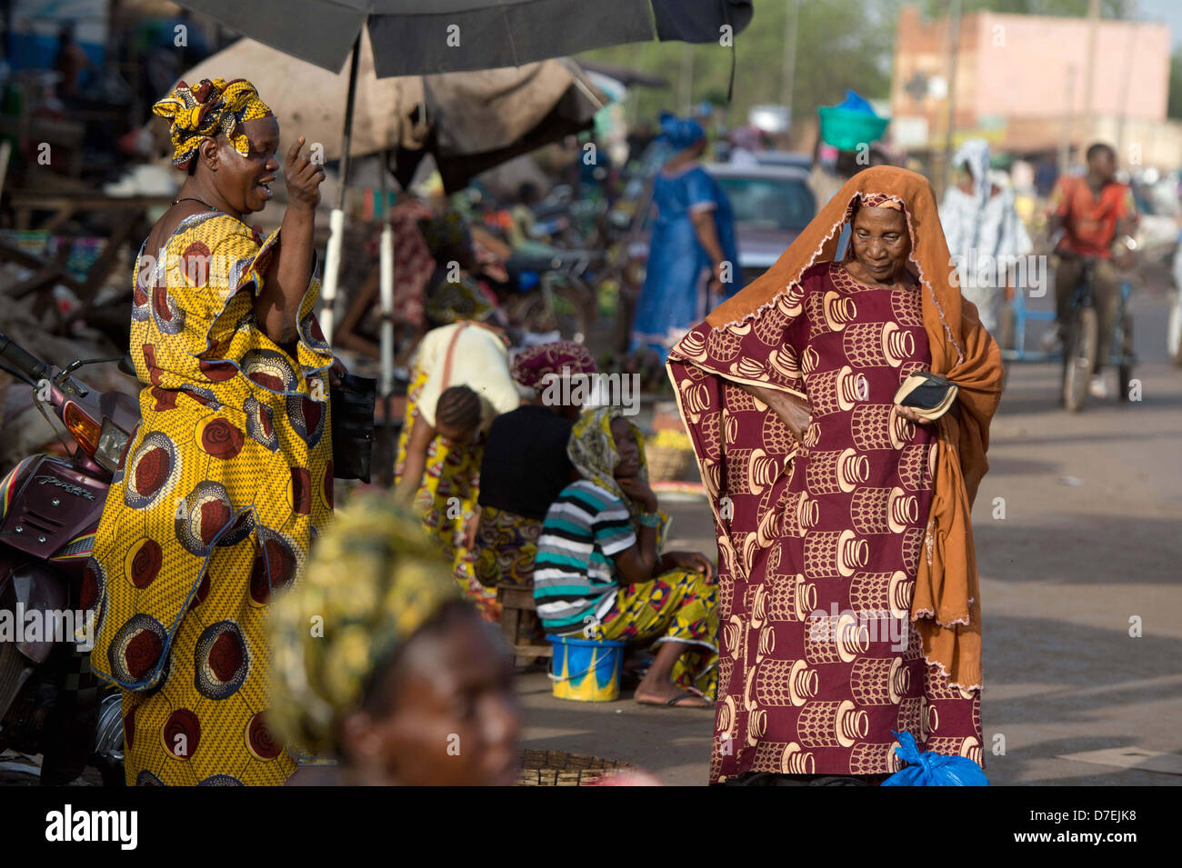 People walk through market place in Bamako, capital of Mali, 05 May ...