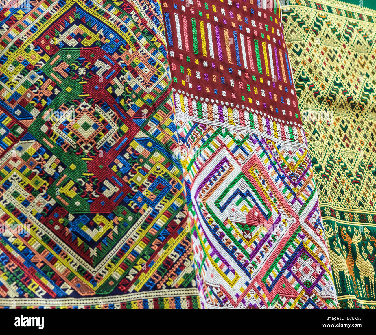 Lao silk weaving hi-res stock photography and images - Alamy