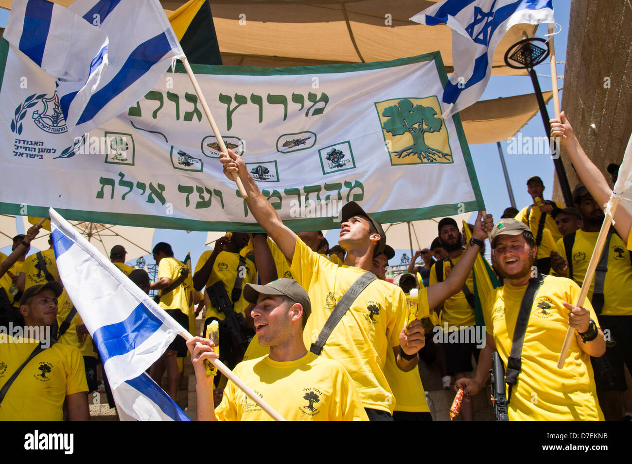 Jerusalem, Israel. 6th May 2013. Golani Brigade soldiers arrive at the ...