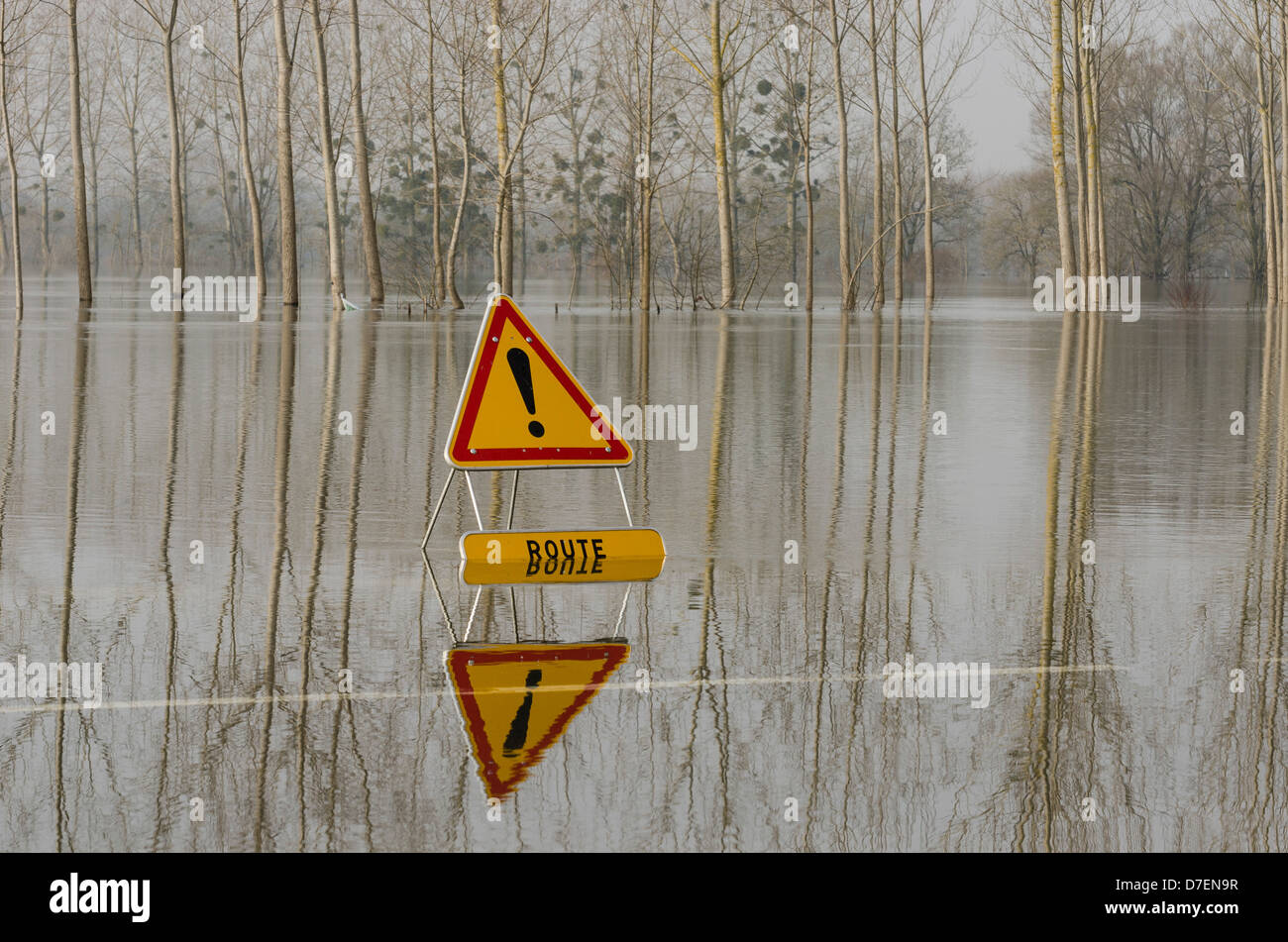 Road submerged in water hi-res stock photography and images - Alamy