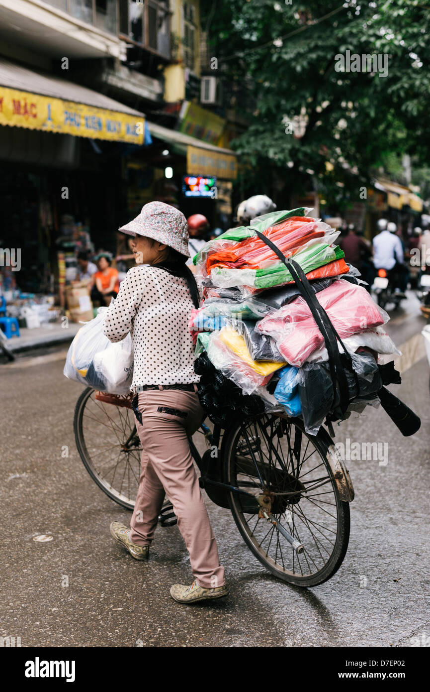 Vietnam bicycle hi-res stock photography and images - Alamy