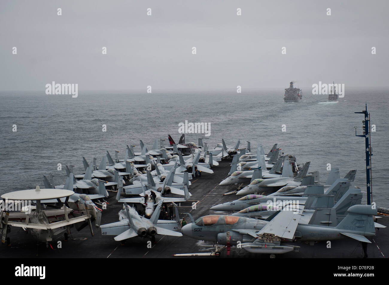 Uss nimitz cvn 68 hi-res stock photography and images - Alamy