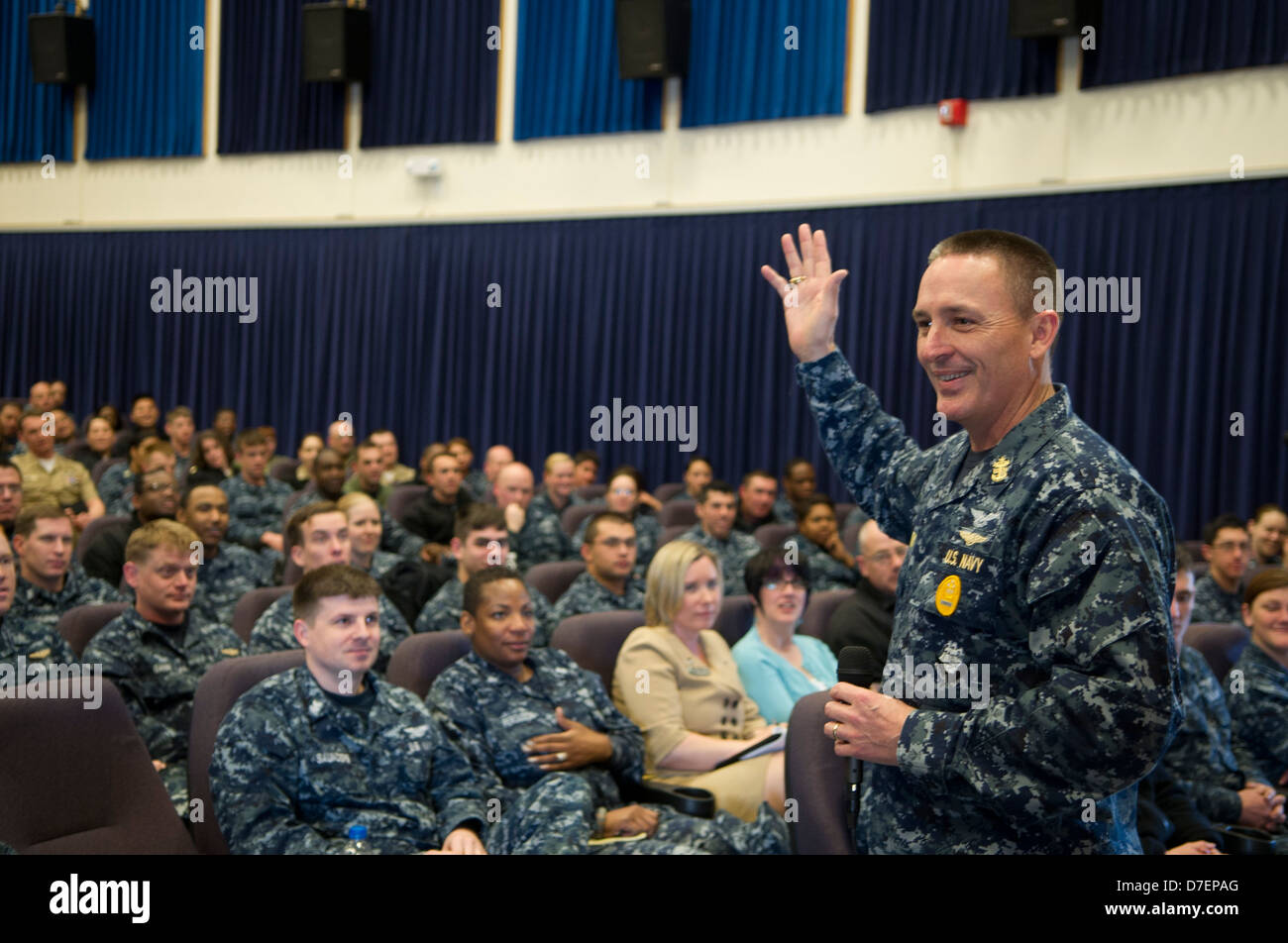 MCPON holds an all-hands call Stock Photo - Alamy