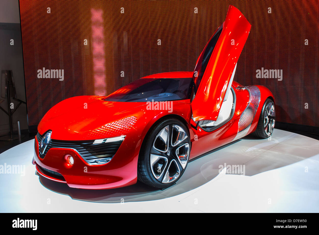 Paris, France, Renault Car Corporation, New Car Showroom, global green ...