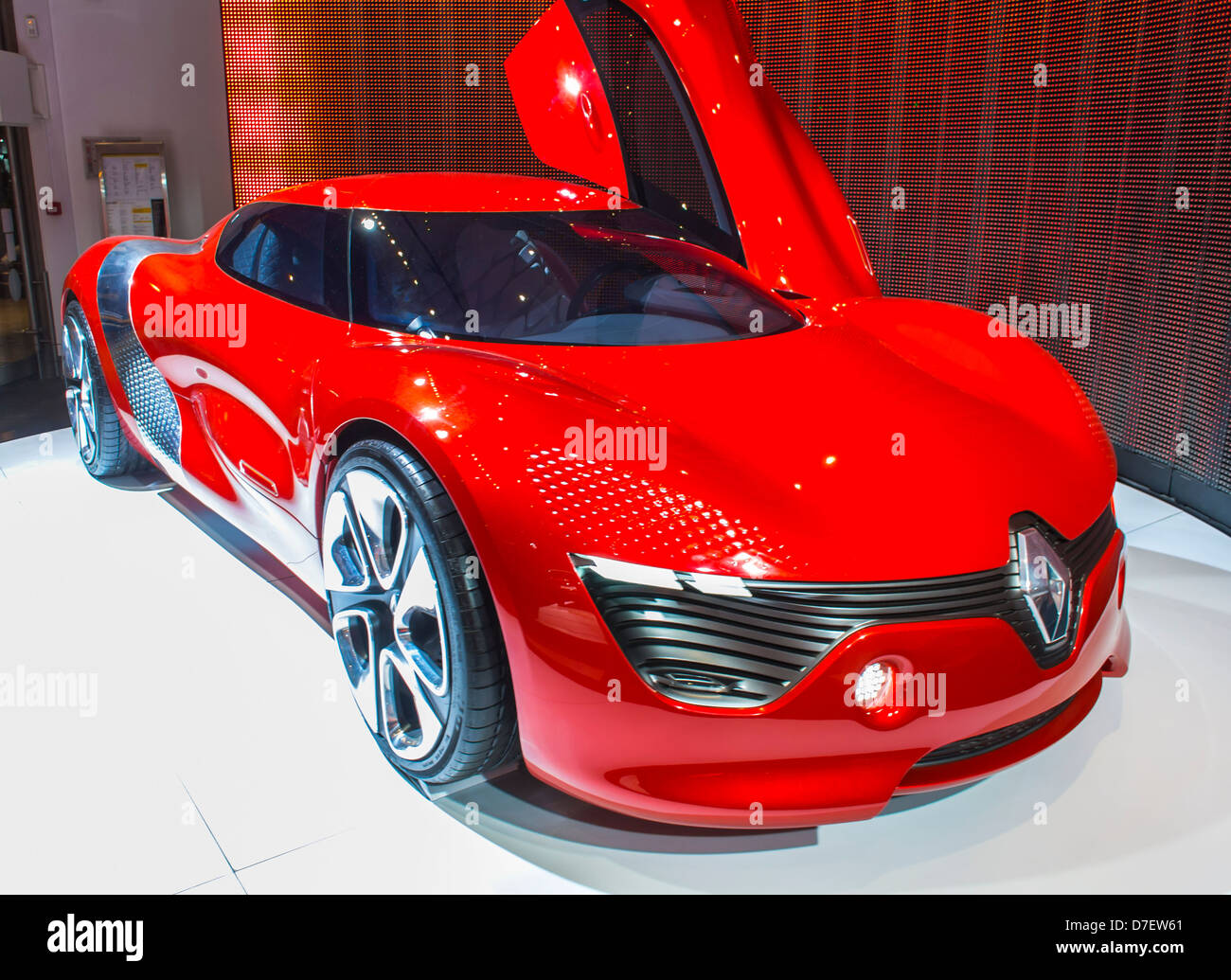Inside store renault hi-res stock photography and images - Alamy