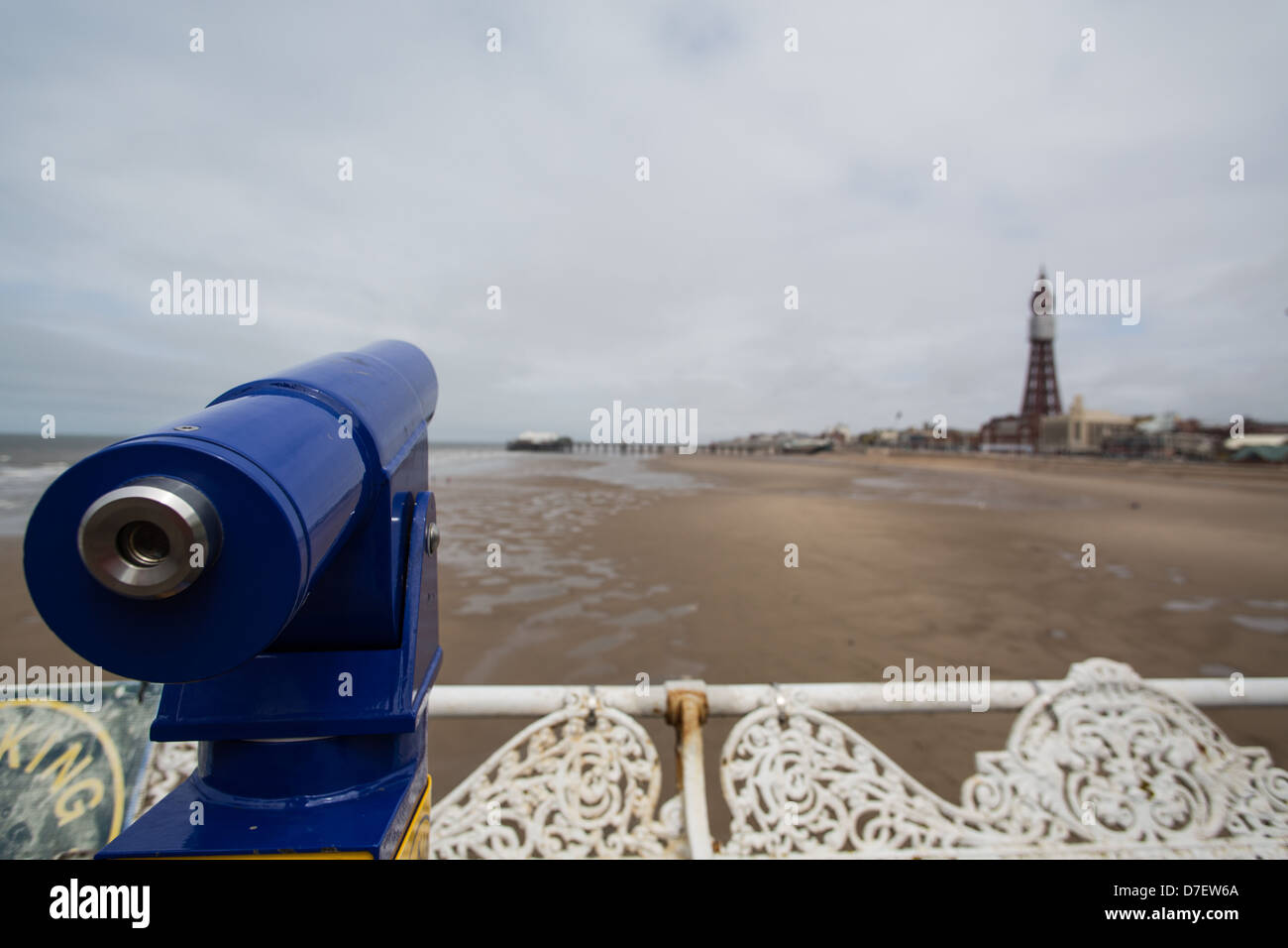 Blackpool tower background hi-res stock photography and images - Alamy