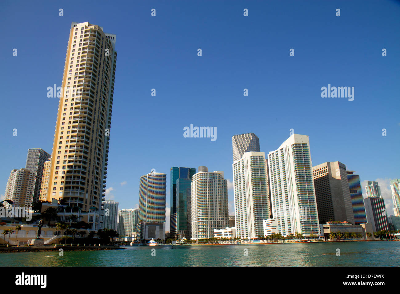 Southeast Financial Center Miami Stock Photos & Southeast Financial ...