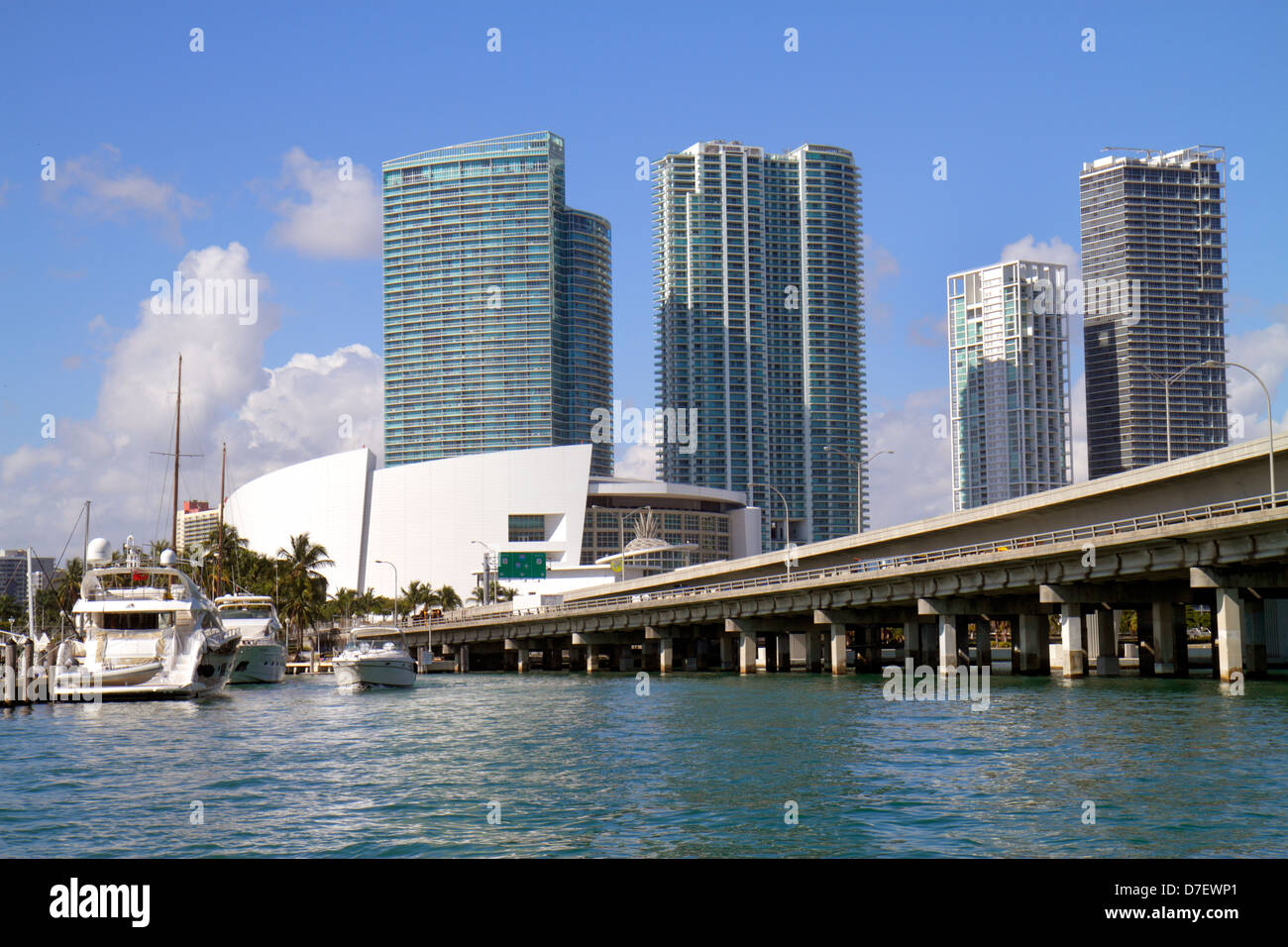 Miami Florida,Biscayne Bay water,Biscayne Boulevard,skyline,water ...