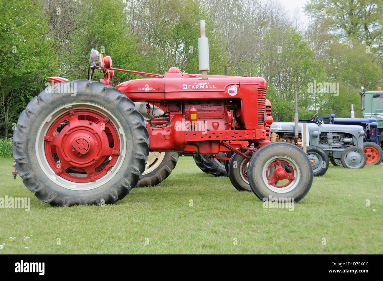 Line Up Of Tractors High Resolution Stock Photography and Images - Alamy