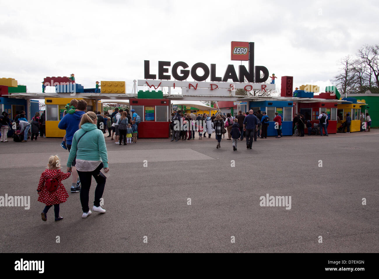 Legoland windsor sign hi-res stock photography and images - Alamy