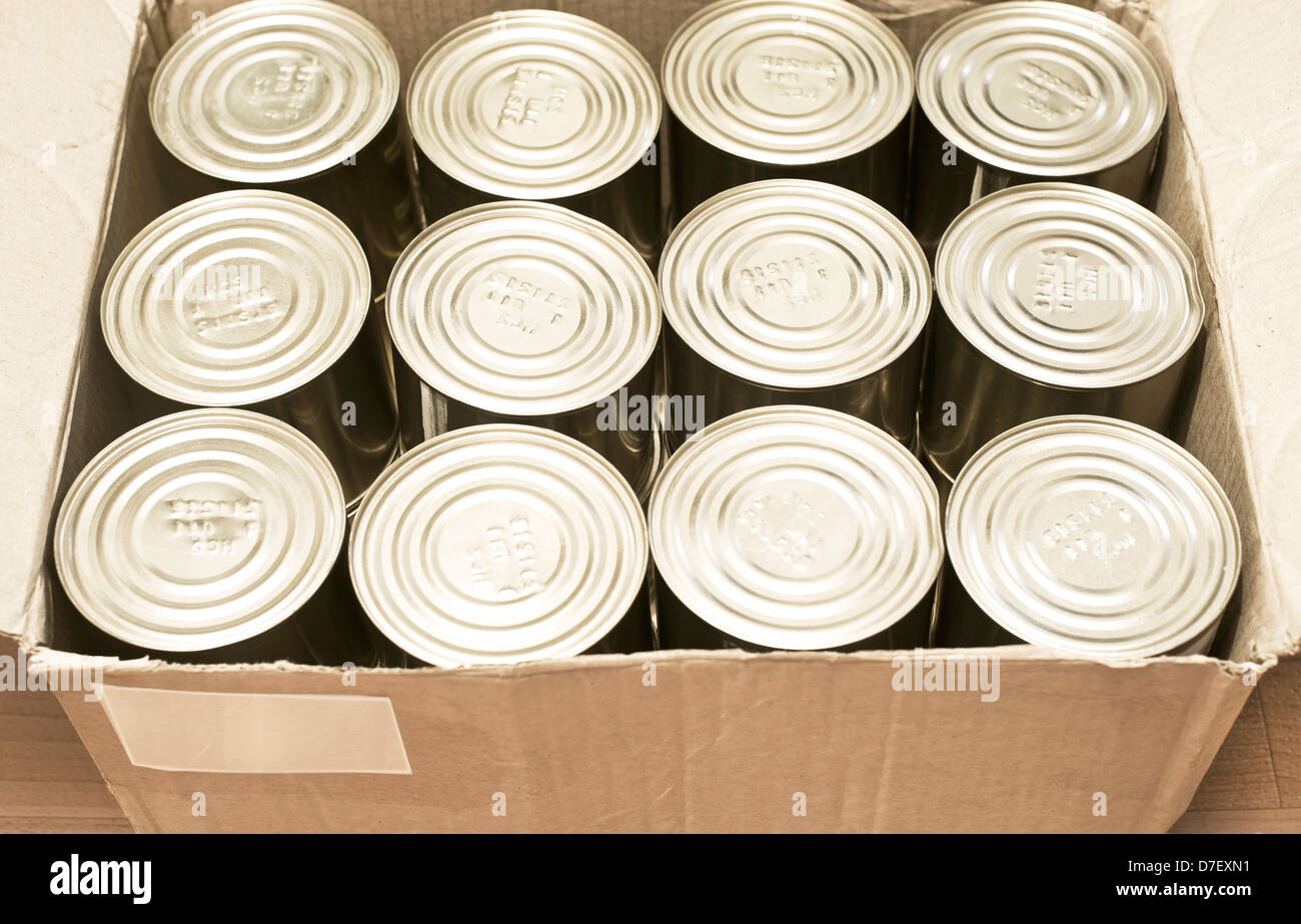 Tinned food production hi-res stock photography and images - Alamy